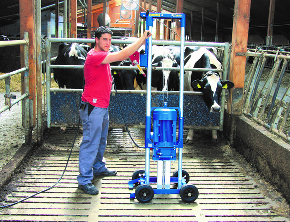 Slurry mixer puts safety first | Farm Contractor & Large Scale Farmer