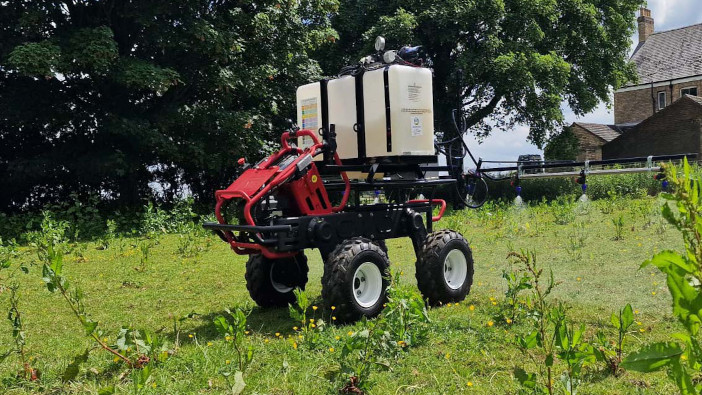 The fully automated GPS sprayer from Martin Lishman and Manterra | Farm ...