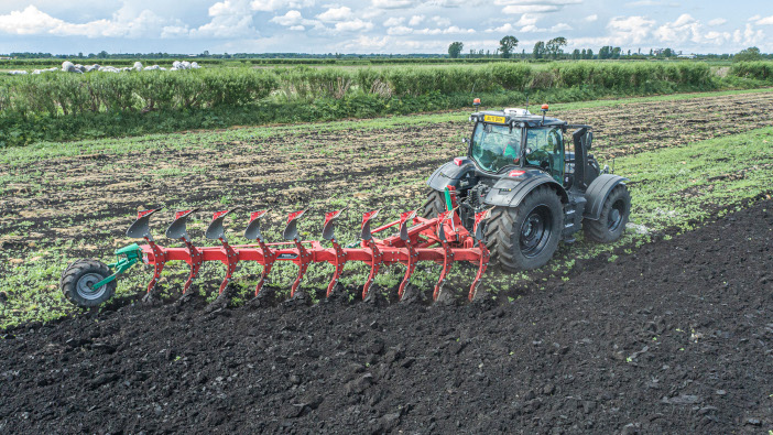 Kverneland debuts new Ecomat shallow plough at Tillage | Farm ...