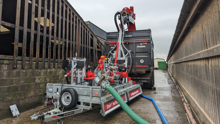 Vogelsang's XSplit brings benefits to Lancashire dairy farm | Farm ...